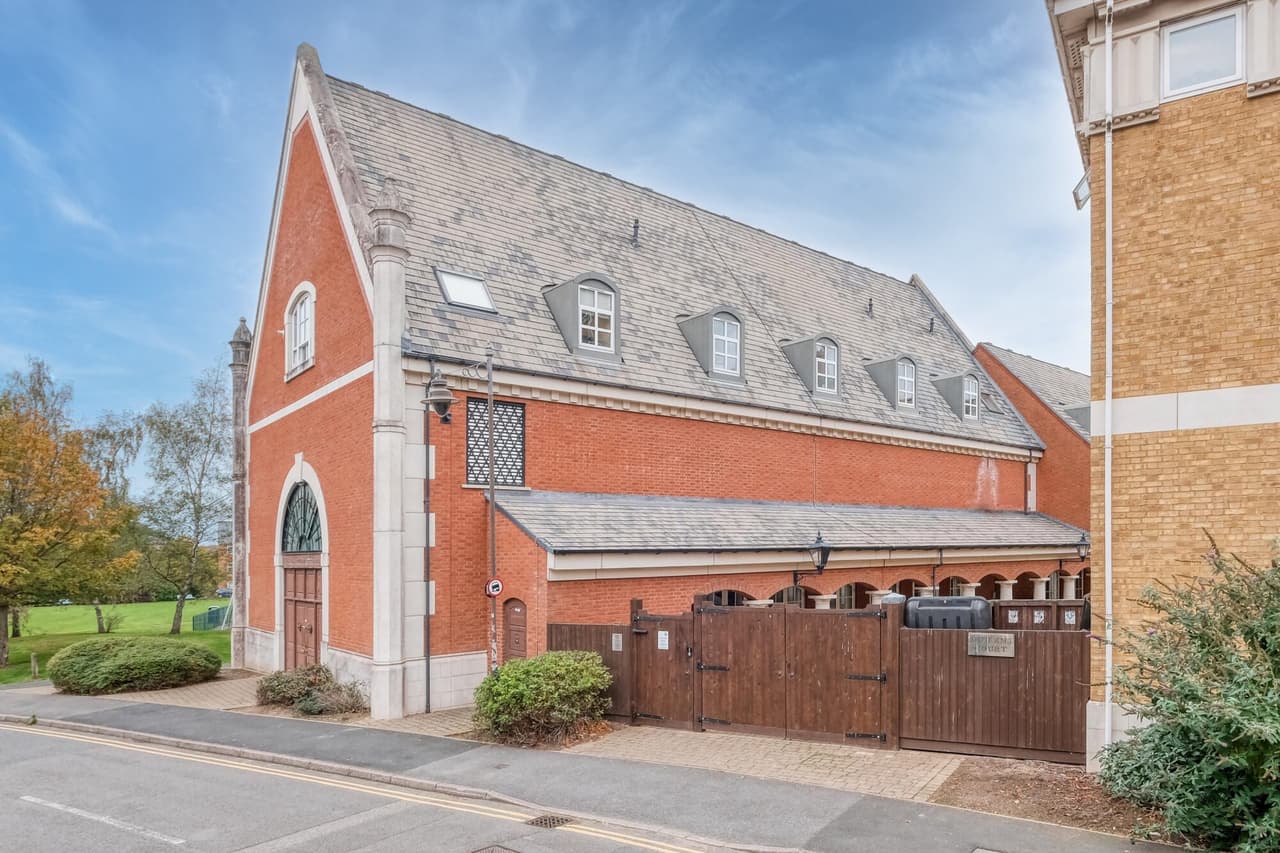 Properties for sale in Solihull